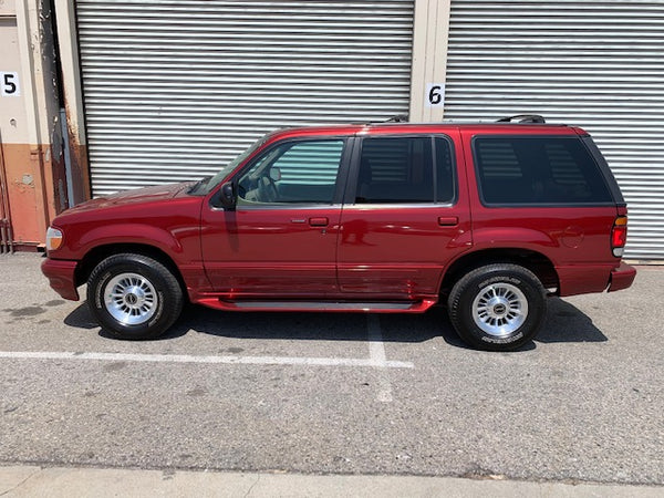 1997 Ford Explorer Limited – MOVIEMACHINES
