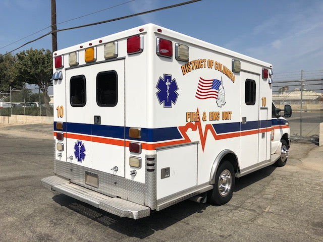 2009 Ford F450 Modular Ambulance (Double) – MOVIEMACHINES